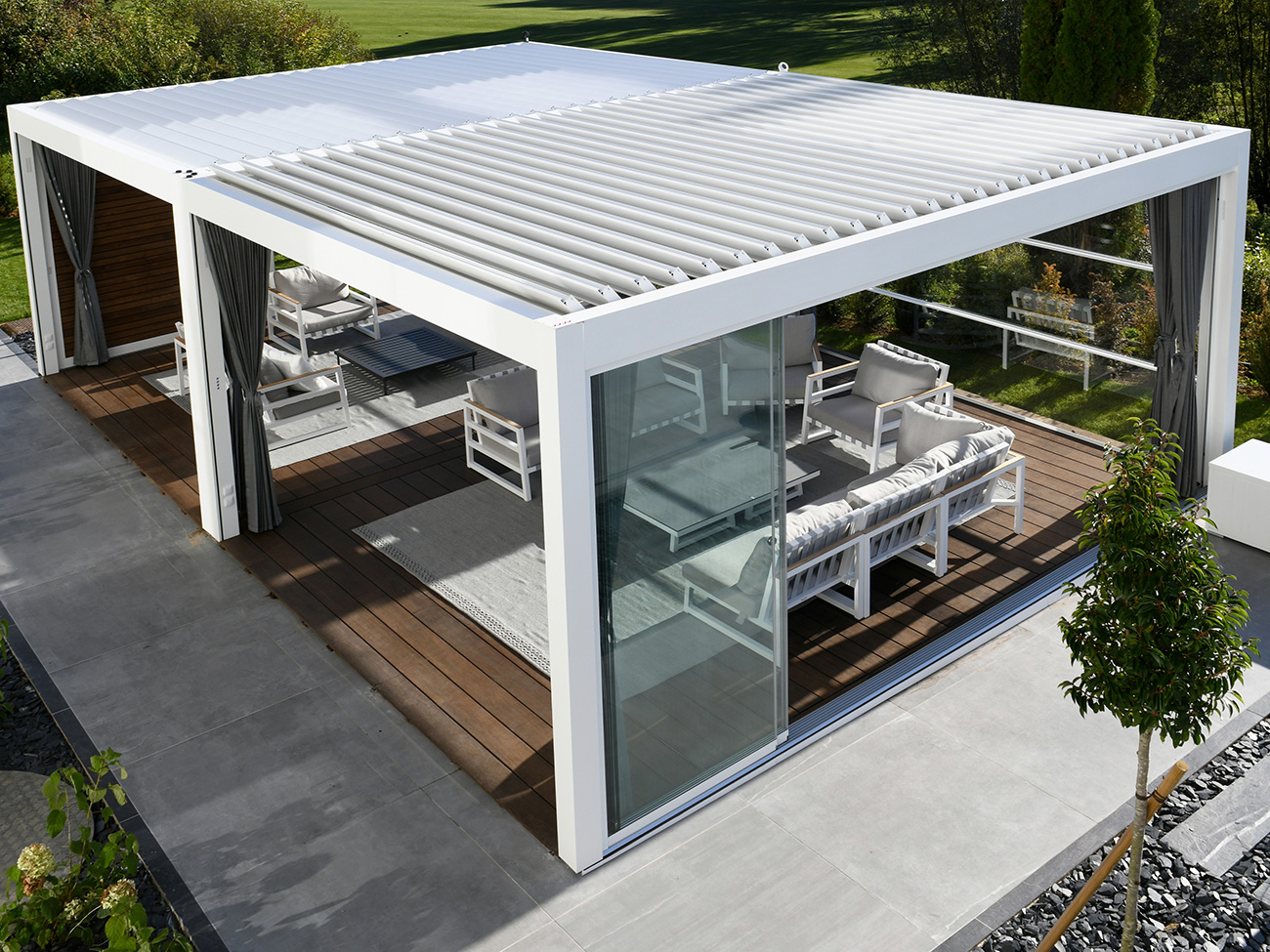 PRO PERGOLE - Bioklimatska pergola za udobje na prostem